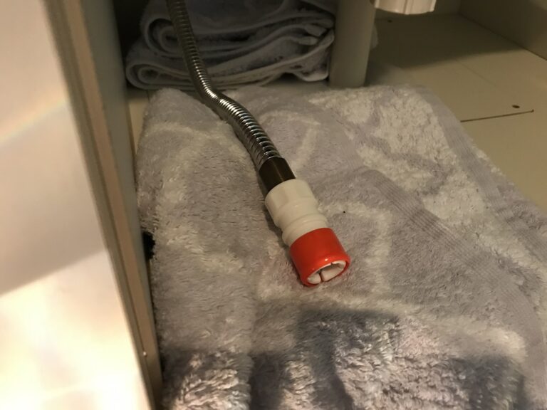 【家のメンテナンス】洗面シャワーホース水漏れを自分達で交換する!手順とコツ 暮らし&